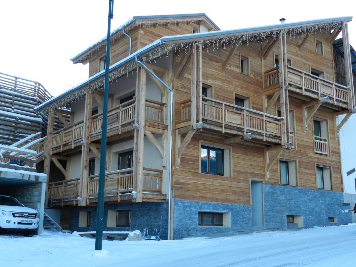 Chalet With 6 Apartments, Sleeps 60, Available On Request - Ceillac