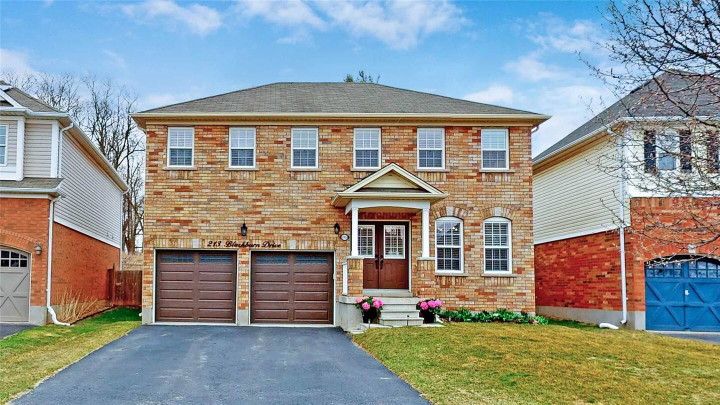 Spacious & Elegant 3br + Office In Brantford - Brantford, ON