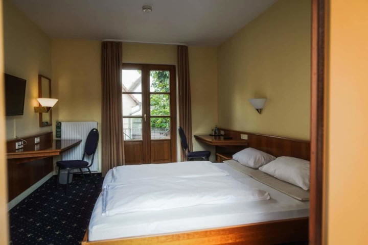 Modernes Doppelzimmer In Bad Homburg - Bad Homburg