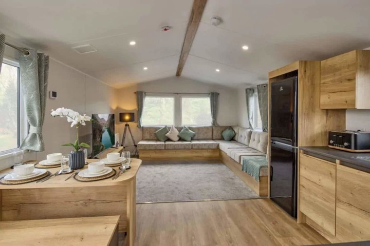 River Meadows Retreat: 3 Bedrooms. Sleeps 8 - Northampton