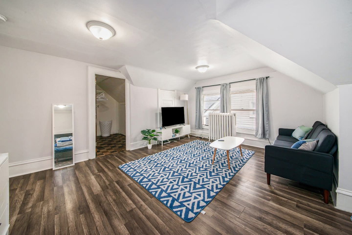 Downtown 1br W/ Office - Grand Rapids, MI