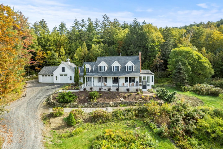 Magnificent Mountain Estate Nestled On 366 Acres! - Grafton, VT