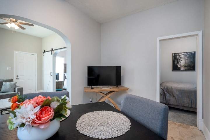 1128 B Ave Nw - Cedar Rapids, IA