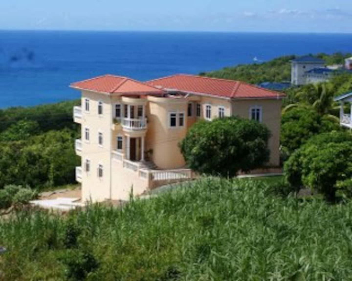 Two Bedroom Apartment With A Sea View Close To The City Center - Saint Lucia