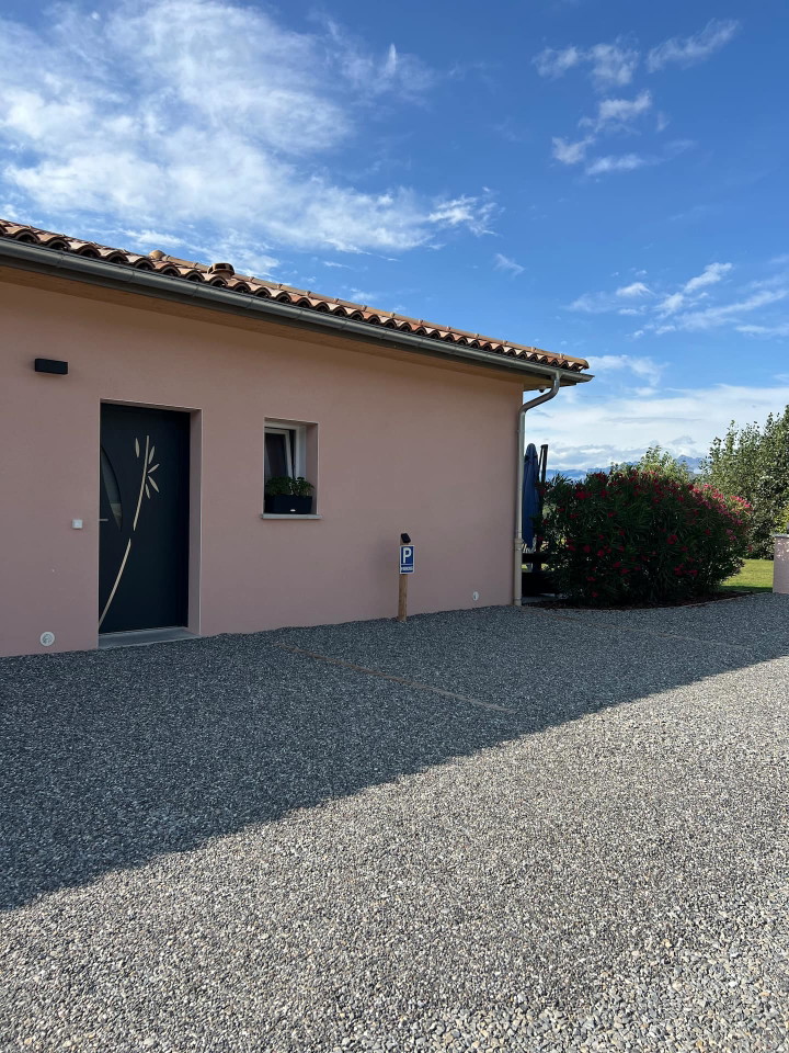 Bel Appartement Avec Vue Superbe Sur Montagne - Tallard