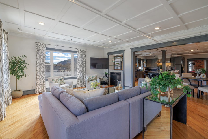 Stunning Bar Harbor Penthouse - Bar Harbor