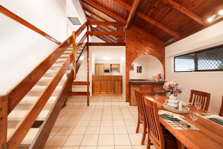 New 4br Modern & Stylish Heritage - Brisbane