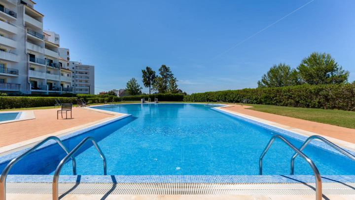 Duplex Avec 2 Chambres Avec Vue Sur L'océan Et Piscine Par Lovelystay - Portimão