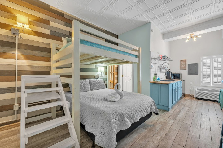 Beachview Studio 328 Sleeps 4 Across From Hangout - Alabama