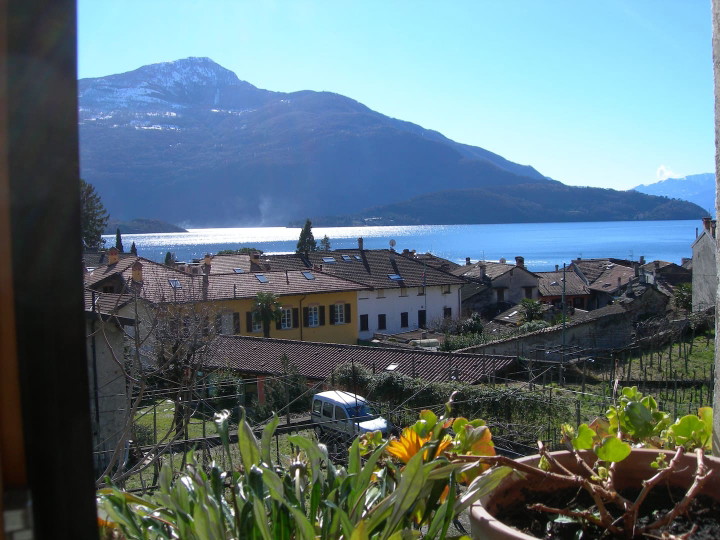 Maison Levante - Domaso