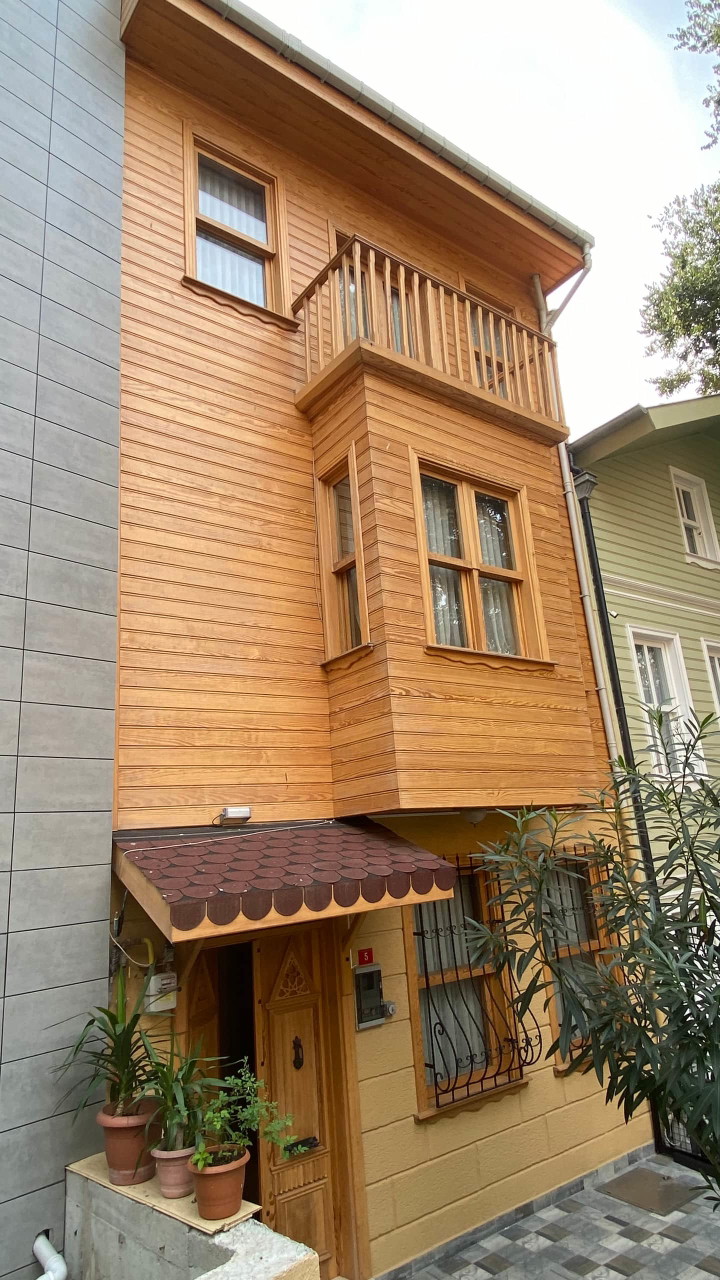 Maison De Caractère Triplex De 4&nbsp;Chambres Avec Terrasse - Balat