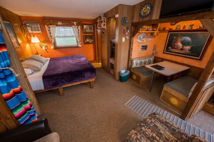 King Suite - Baraboo, WI