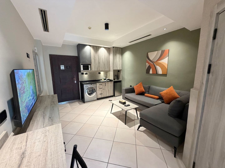 Renovated Studio Prime Spot - Jordan