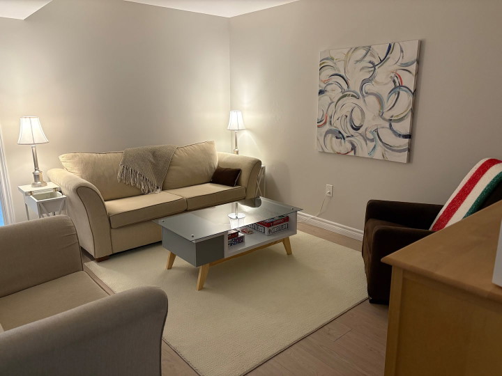 Comfy & Inviting 2-bedroom Place - North Bay
