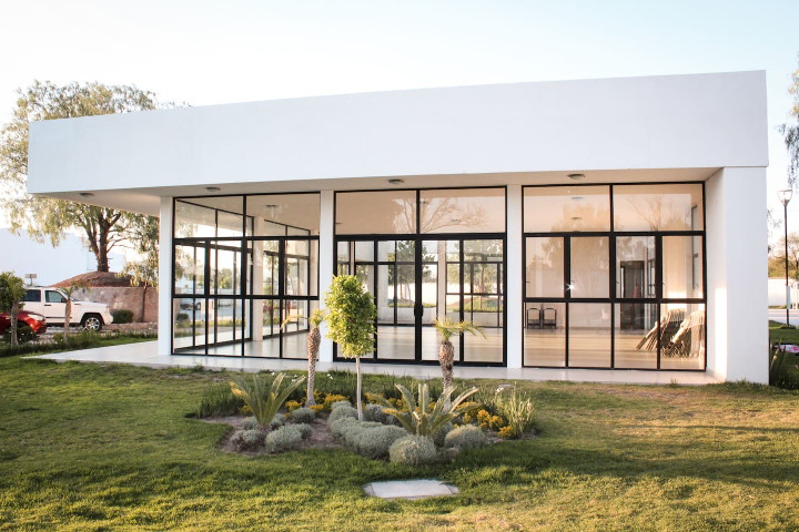 Hermosa Casa Nueva - 阿瓜斯卡連安特