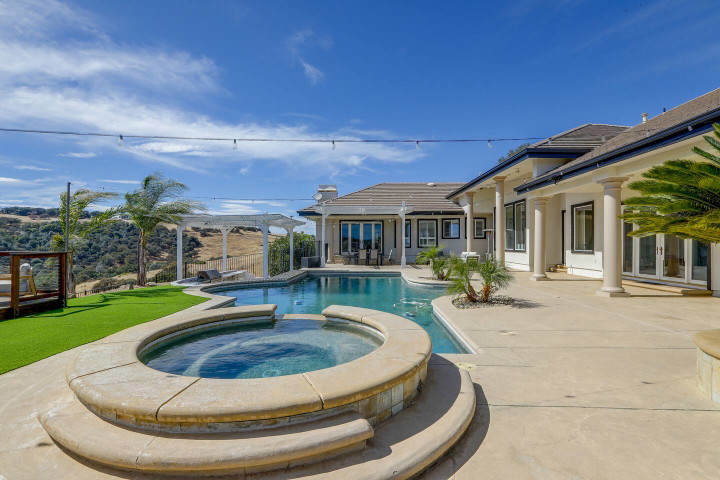 Luxury Pilot Hill Estate In A Vineyard Community - Auburn, CA