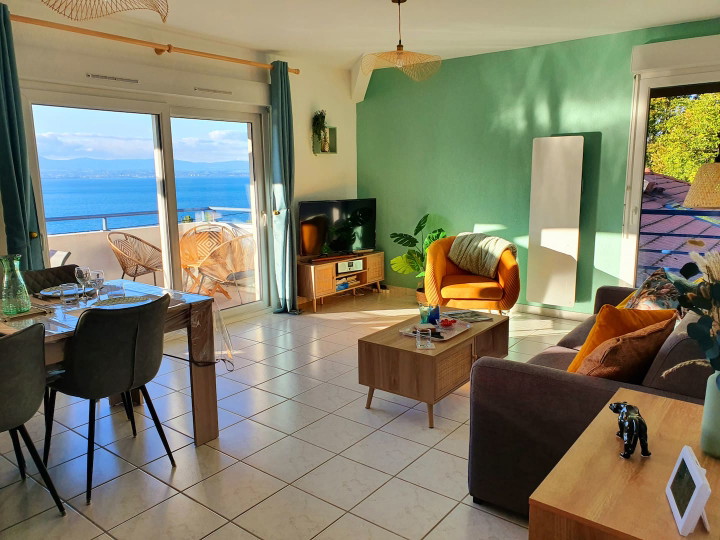 Très Bel Appartement Avec Superbe Vue Sur Le Léman - Évian-les-Bains