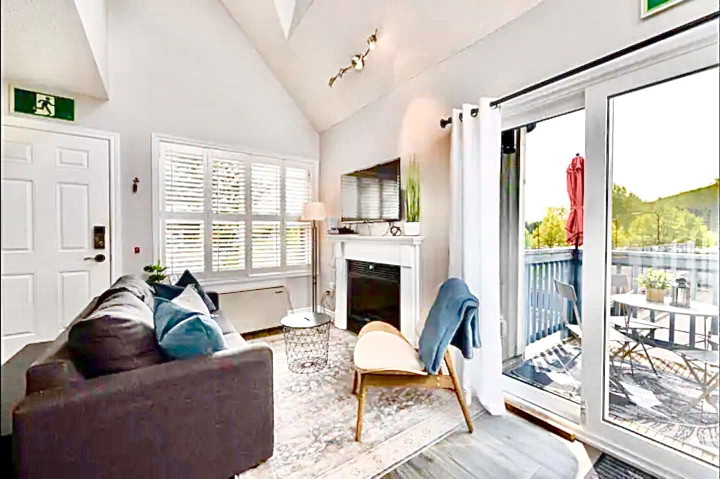 Pool & Hot Tub 2 Bedroom, 2 Floor Home - Thornbury