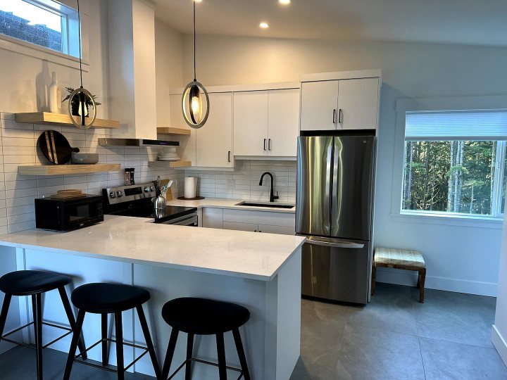 Treetop Hideaway - Ocean View - Port Renfrew