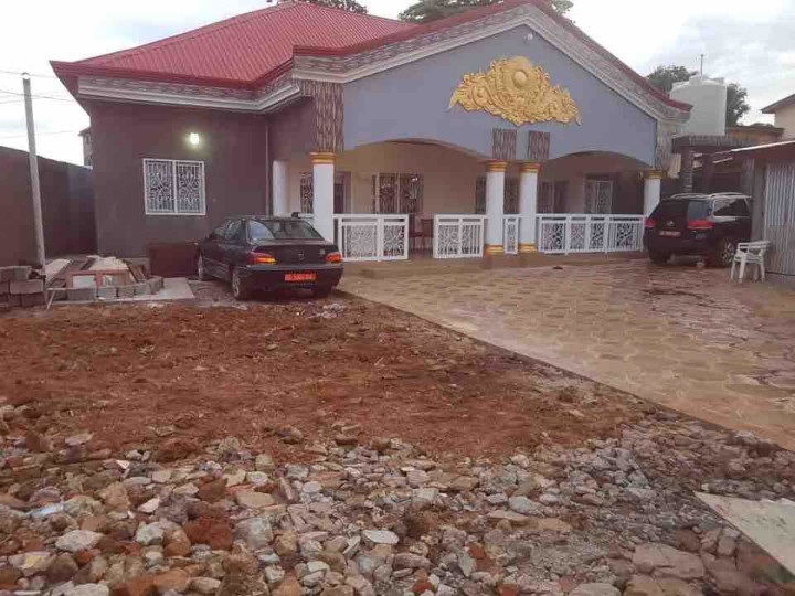 Villa Camara-app2
Kountya Magasin
Conakry, Guinée - Conakry