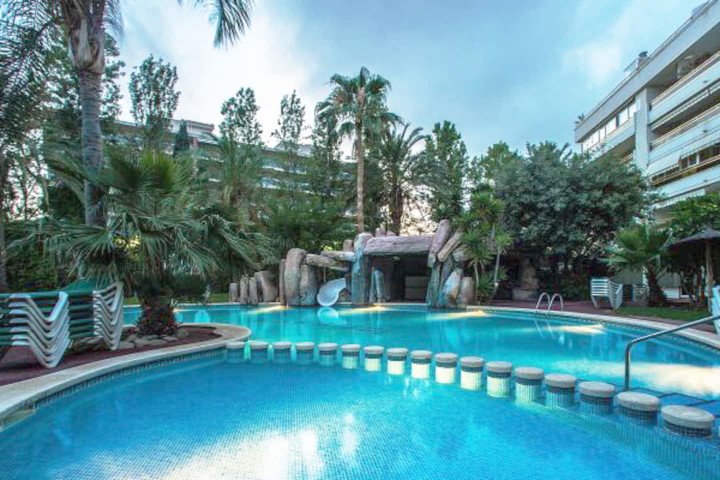 Ideal Holiday Apartment - Reus