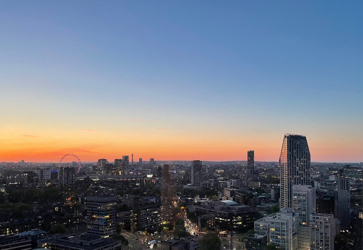 Skyline View Penthouse - London, UK