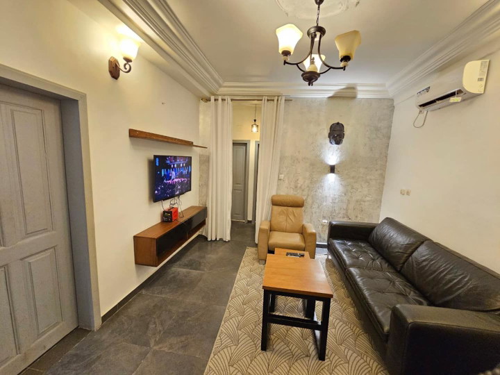Douala Akwa - 2 Bedrooms - Generator - Cameroon