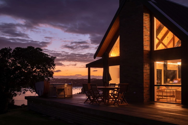 Top House - Unrivalled Views And Privacy - Waitangi