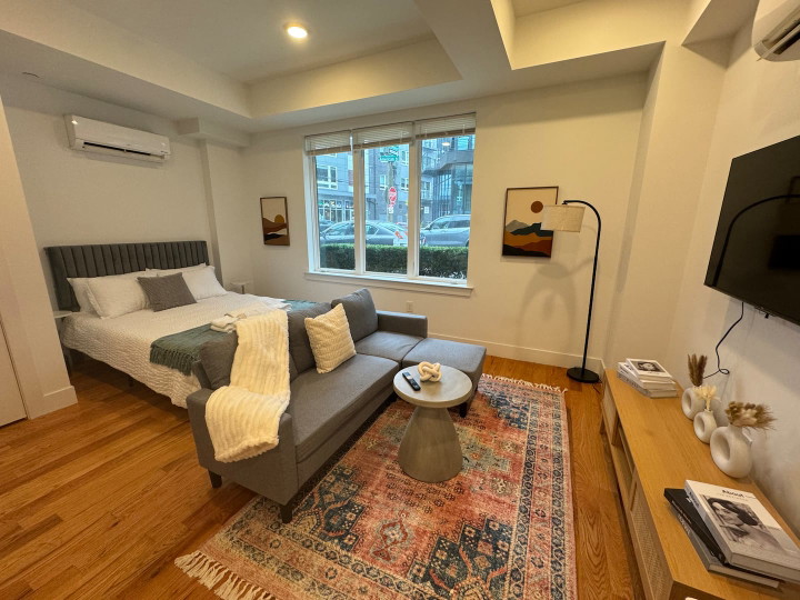 Spacious Studio In Northern Libs With Gym Access! - Philadelphia, PA