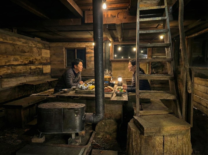 [Tokachi] 1-3 People / Forest Hideout, Irori, Sauna, Dogs Ok | Yaneuri - Obihiro