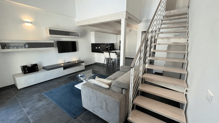 Elegant Loft By The Sea - Ravenna