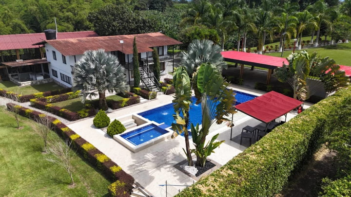 Finca Casa Blanca - Armenia, Colombia