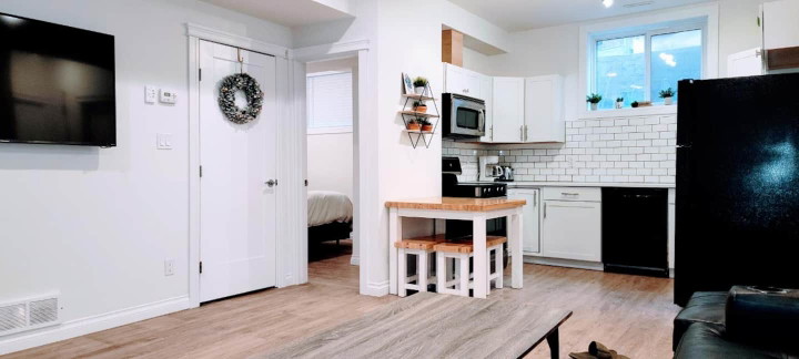 Adorable Accommodation In Sylvan Lake - Sylvan Lake