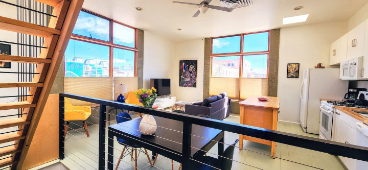 Chill Urban 2 Story Loft W/ Dt Vibes - Albuquerque
