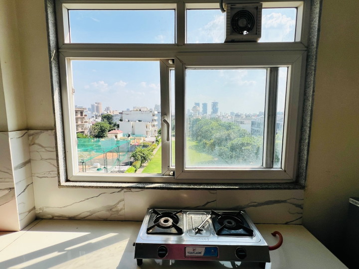 Appartement Avec Vue Sur Le Jardin Près De Golf Coarse Road - Inde