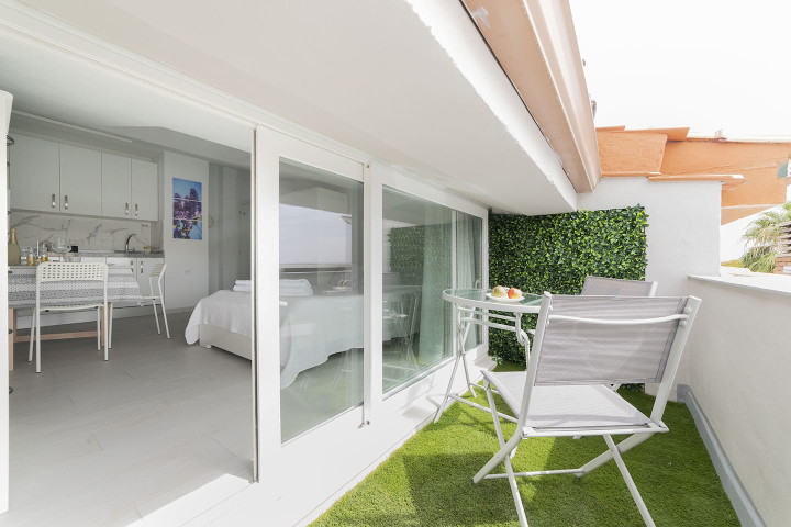 Penthouse With Cozy Terrace - Coslada