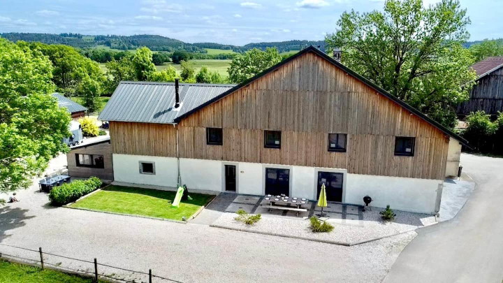 160m²|10 Lits|animaux Ok|3 Douches|sèche-linge - Doubs
