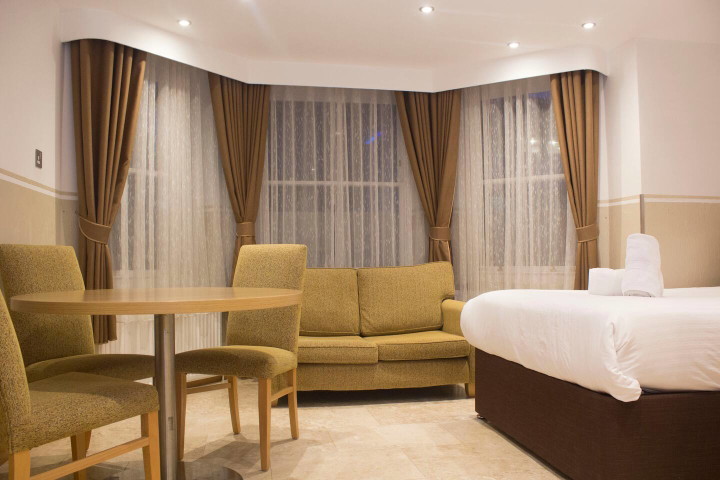 Luxury Superior Apartment - Eastbourne