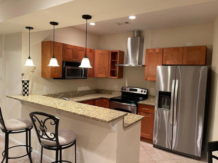 Lovely 2-bedroom Apt With (1) Free Parking - Fairfax, VA