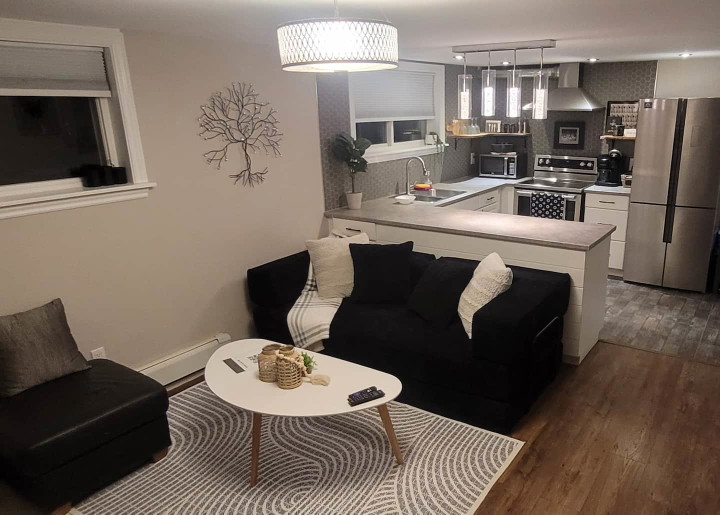 Maria's Lakeview Nook -  Clean, Cozy Convenience! - Barrie