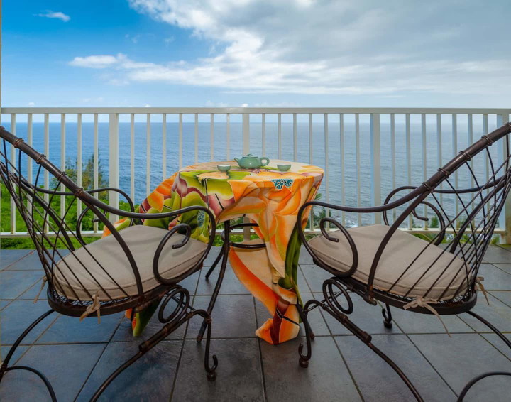 Oceanfront Condo With Incredible Views! - Kauai, HI