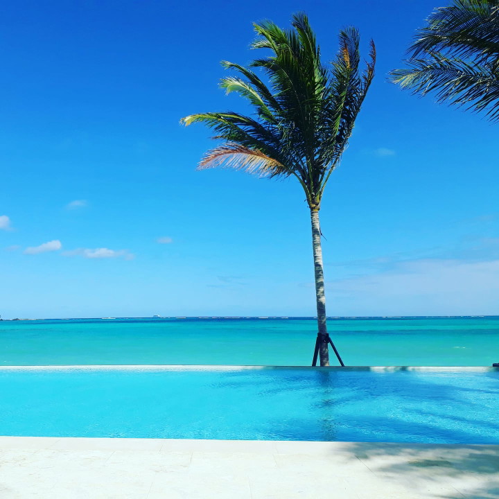 Condo Cable Beach Grand Patio Privé Avec Barbecue - Nassau