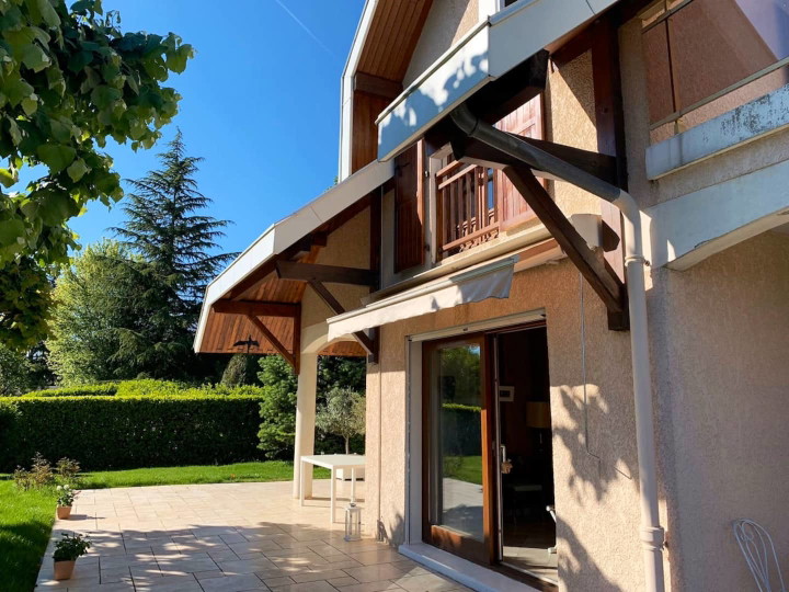 Elegant Villa, 150m2, Above Annecy Lake View. ️ - Annecy