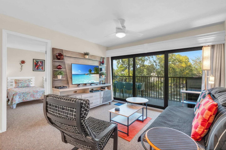 H-247 - Second Floor With Lake And Fountain View - Naples, FL