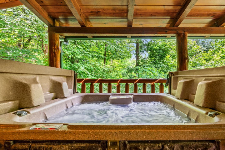2br Resort Cabin W/hot Tub + Fireplace + Privacy! - Townsend, TN