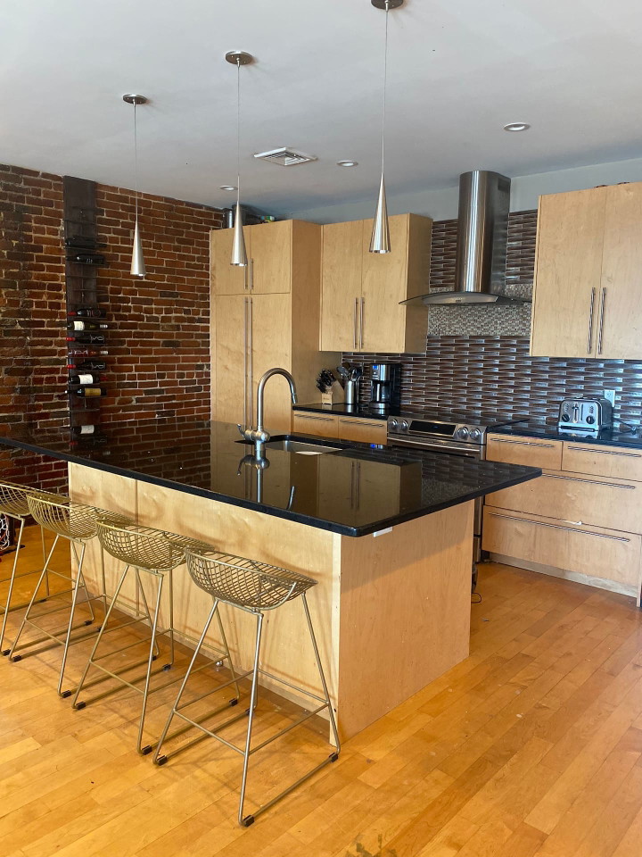 Boston Harbor View! Free Parking! Modern 3 Bedroom - New England Aquarium, Boston