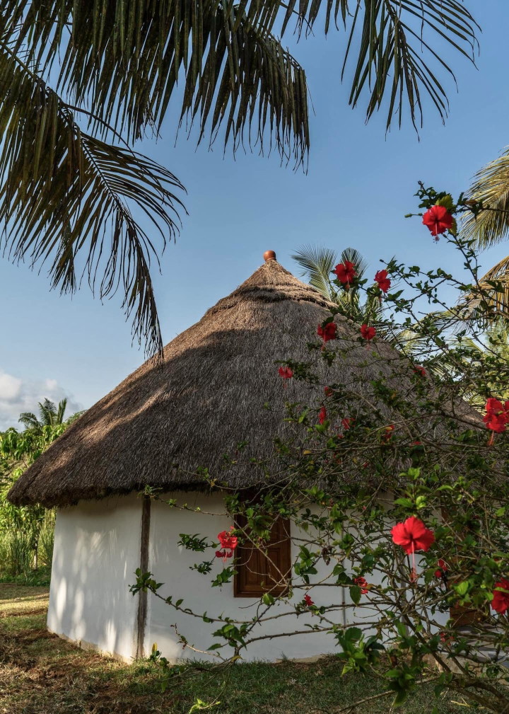 Beachfront Ecolodge At Trinity Beach Villas - Ghana