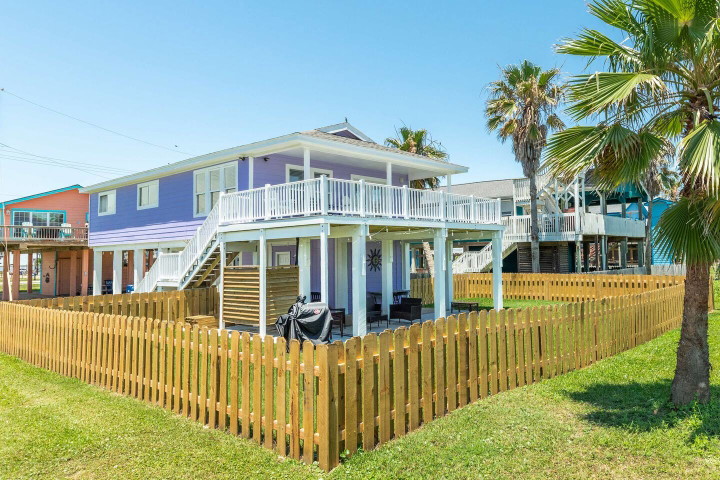 Shiner By The Sea - Ocean View, Fenced Yard! - Surfside Beach, TX