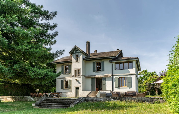 Maison De Maître Rénovée, Les Pieds Dans L'eau - Yvoire