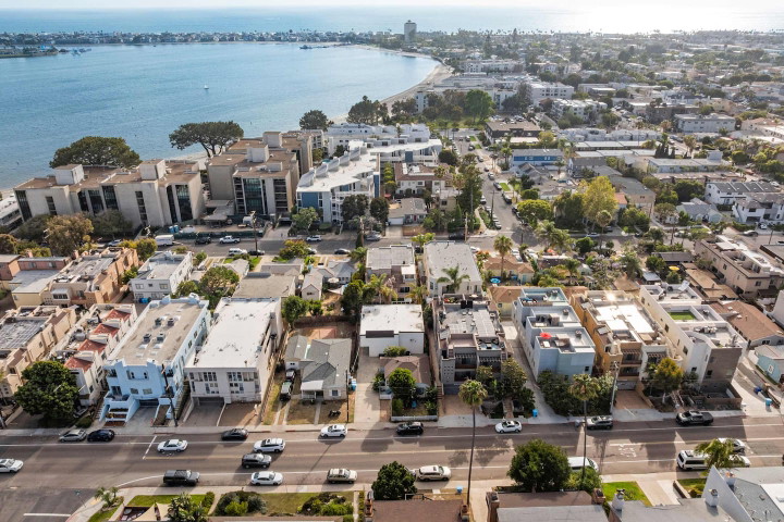 4 Bedroom Coastal Retreat - Hot Tub, Walk To Bay - San Diego